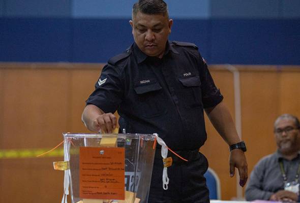 PRN: Lebih 50 peratus keluar mengundi di enam negeri dan satu PRK setakat 11 pagi | Astro Awani