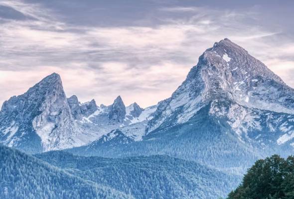 Pendaki maut terjatuh dari ketinggian 150m Banjaran Alps Jerman | Astro ...