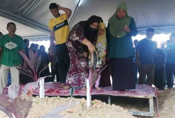 Pesawat terhempas di Elmina: Jenazah pemandu e-hailing, Sharipuddin selamat dikebumikan | Astro ...