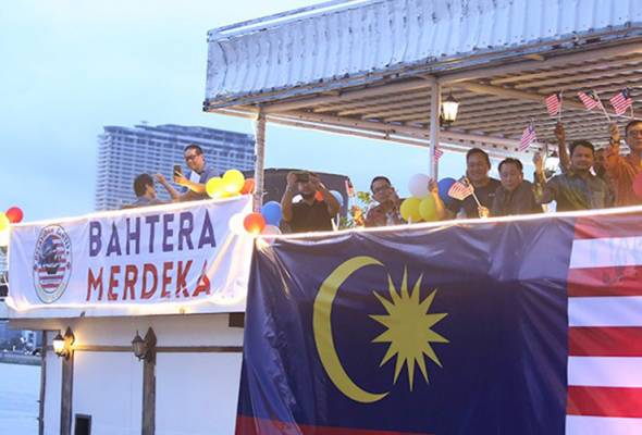 'Bahtera Merdeka' berlayar di Sungai Mekong Kemboja, pamer semangat ...