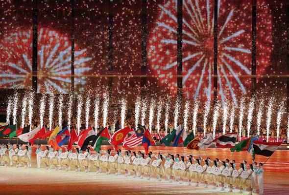China sajikan pertunjukan bunga api digital yang hebat pada pembukaan ...