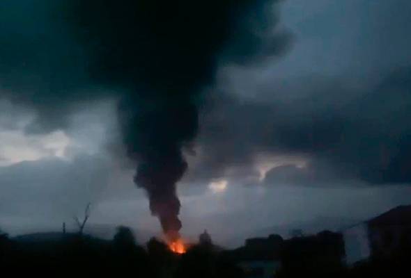 Depoh bahan api meletup di Nagorno-Karabakh ragut 20 nyawa, ratusan ...
