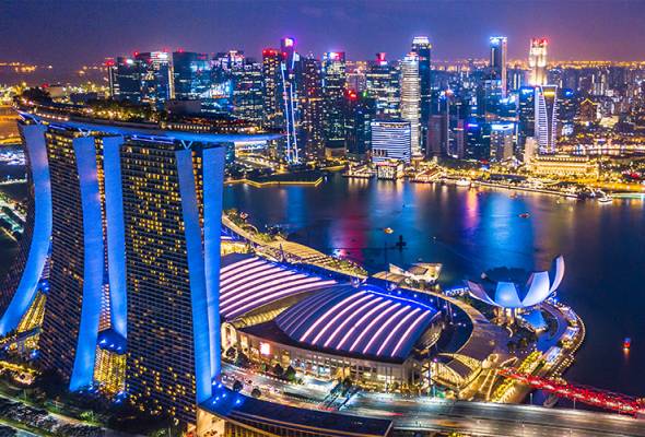 Penduduk Singapura kini 5.92 juta orang | Astro Awani