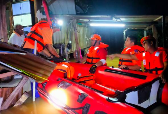 Banjir Kedah: Dua PPS dibuka di Sungai Petani | Astro Awani Banjir Kedah: Dua PPS dibuka di Sungai Petani | Astro Awani