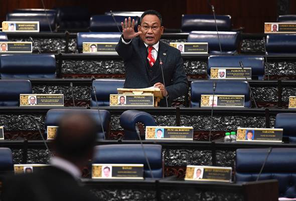 Sidang Parlimen: MP Pendang diarah keluar dewan selama 4 hari | Astro Awani