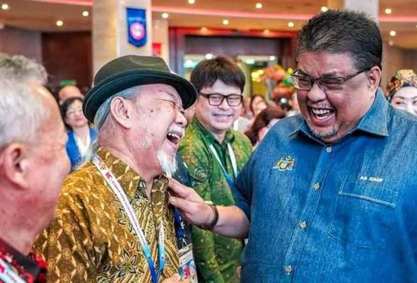 Melaka ketengahkan keunikan budaya etnik Baba Nyonya, Chetti sempena ...