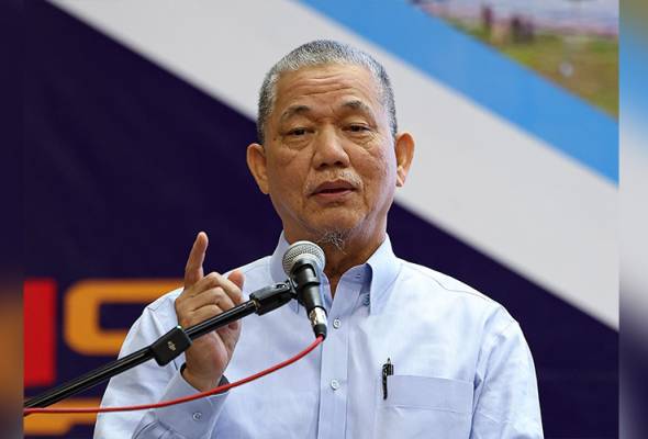 Kerajaan hormati keputusan Sarawak tangguhkan pendaftaran PADU - Fadillah | Astro Awani