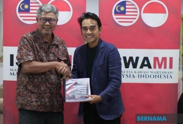 Astro AWANI Editor-in-Chief Ashwad Ismail elected new ISWAMI President ...