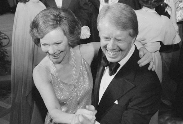 Bekas Wanita Pertama AS, Rosalynn Carter meninggal dunia | Astro Awani Bekas Wanita Pertama AS, Rosalynn Carter meninggal dunia | Astro Awani