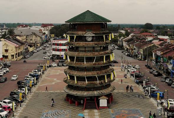 Penjaga jam Menara Condong galas amanah pastikan ikon sejarah terus ...