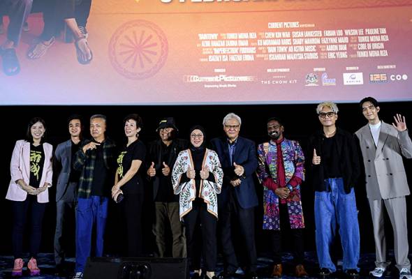 Filem Kantonis Malaysia 'Rain Town' terima sambutan positif di luar negara | Astro Awani