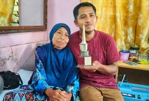 Carian mengenai topik raja-maharani-raja-jaafar | Astro Awani