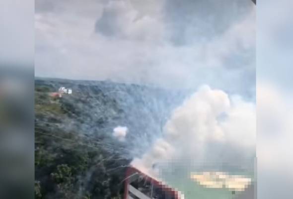 JKKP tutup lokasi letupan bunga api untuk siasatan lanjut | Astro Awani