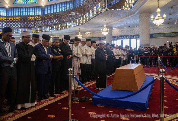 Sarawak leaders saddened by Abdul Taib's demise | AWANI International
