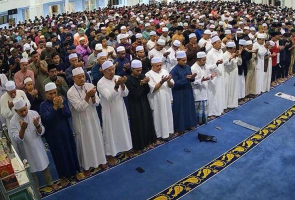 7,000 jemaah meriahkan Semarak Subuh Johor bersama Astro | Astro Awani