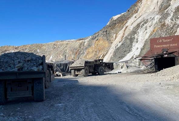 Carian mengenai topik pioneer-gold-mine | Astro Awani