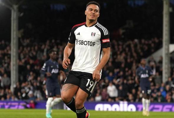 EPL: Rodrigo Muniz wira Fulham kejutkan Tottenham | Astro Awani