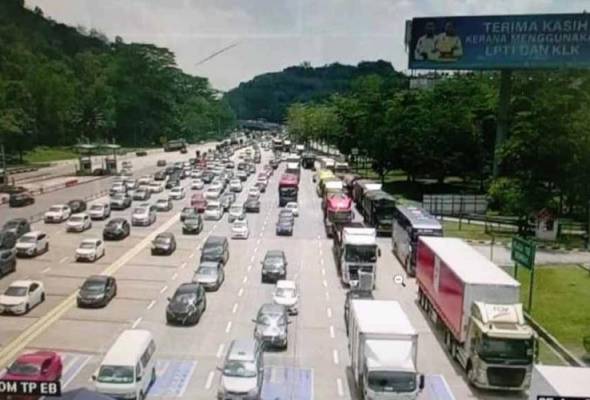 Aliran trafik perlahan dari Gombak ke Genting Sempah | Astro Awani