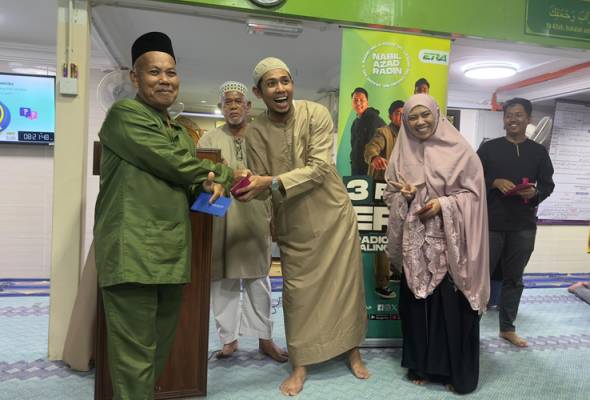 Ramadan Kampung Era raikan golongan tidak berkemampuan. | Astro Awani