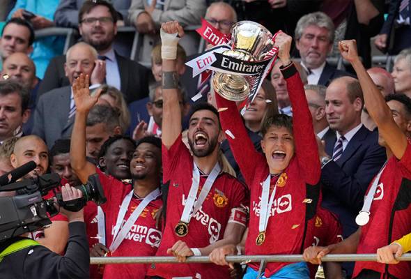 Manchester United juara Piala FA | Astro Awani