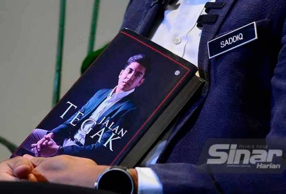 Buku Syed Saddiq singkap ada gerakan cadang lantik Azmin Ali jadi PM ...