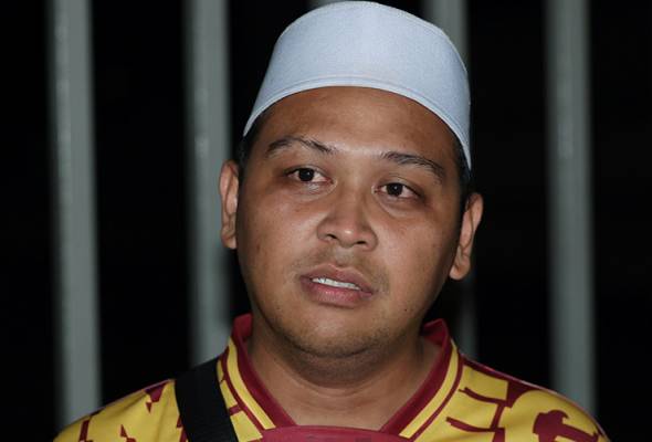 Konstabel Muhamad Syafiq kebanggaan keluarga - Abang | Astro Awani