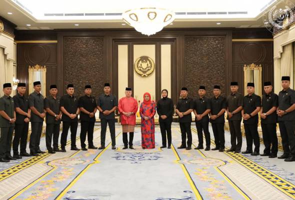 Hargai peranan pasukan keselamatan negara - Raja Permaisuri Agong ...