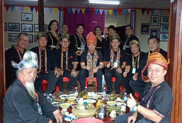 Uniknya sub etnik Dusun Tatana | Astro Awani