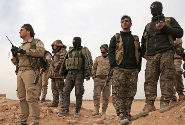 Syria gempur kedudukan Daesh dengan sokongan Rusia | Astro Awani