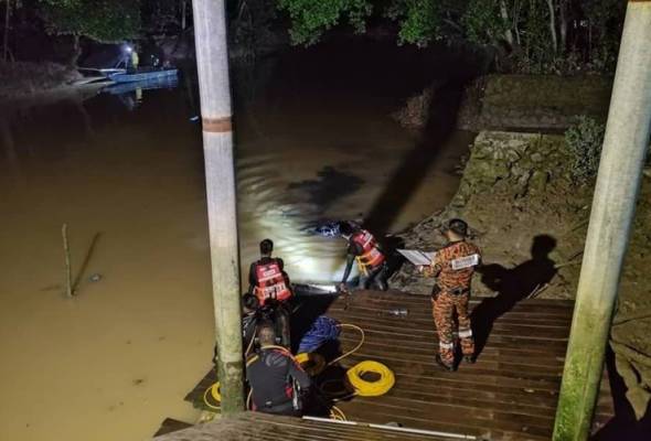 Kanak-kanak jatuh sungai ditemukan lemas | Astro Awani