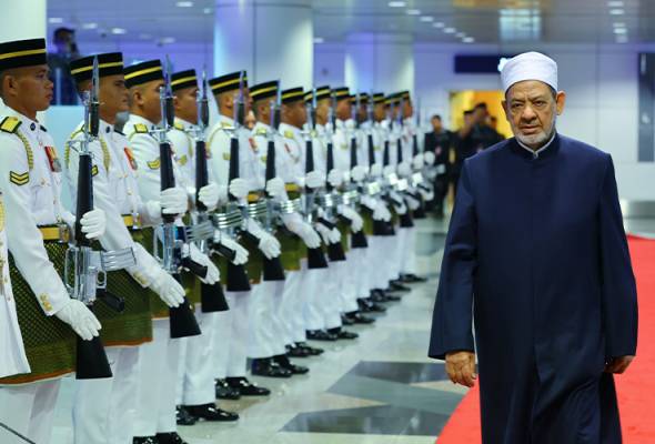 Sheikh Al-Azhar tamatkan lawatan khas di Malaysia | Astro Awani