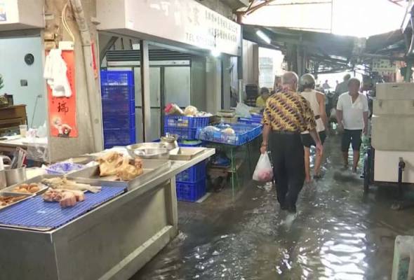 Taiwan issues land, sea alerts for Typhoon Gaemi | AWANI International