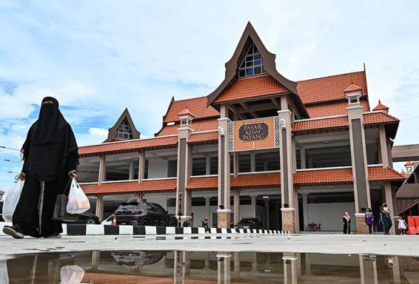 Operasi Pasar Payang 1 ditangguh 15 Julai | Astro Awani