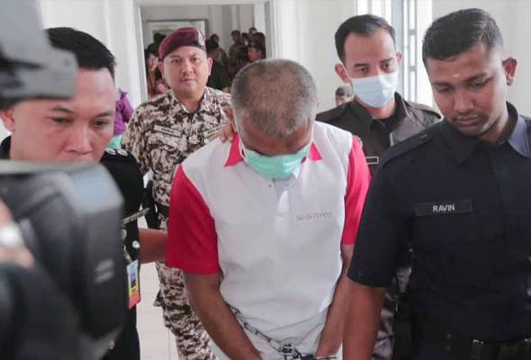 Bunuh kekasih hamil: Bekas polis terlepas hukuman gantung | Astro Awani