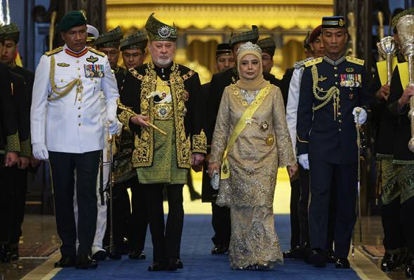 Istiadat Pertabalan Yang Di Pertuan Agong Tonjol Keistimewaan Raja Berperlembagaan Di Malaysia 