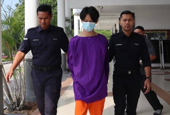 Simbah cat merah, orang suruhan ah long didenda RM3,000 | Astro Awani