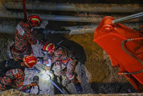Tanah jerlus Masjid India: Bomba masuk saluran kumbahan secara ...