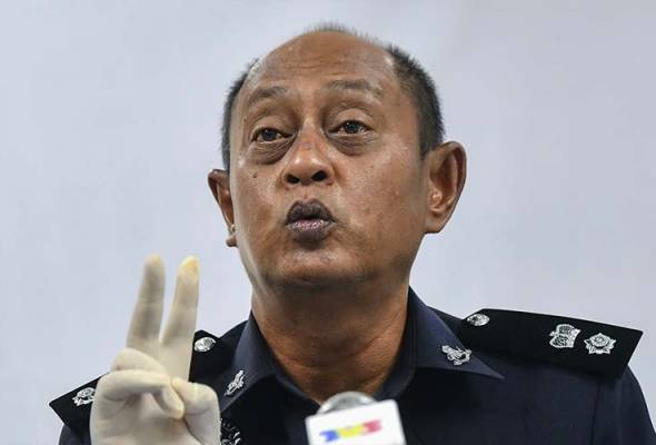 Hilang barang kes: Tiga anggota polis dibebaskan dengan jaminan | Astro ...
