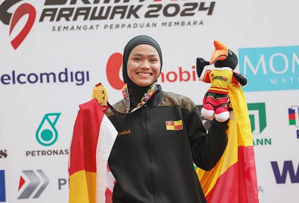 Nur Afrina pecah rekod SUKMA kedua, ungguli final 200m wanita | Astro Awani