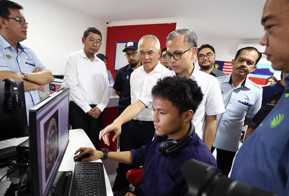 Carian mengenai topik titik-capaian | Astro Awani