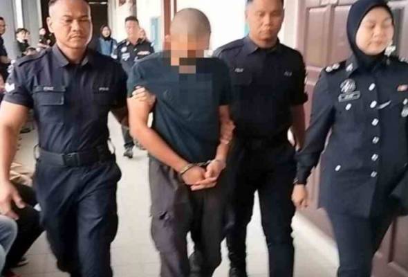 'Abang Bas' didakwa lagi di mahkamah, sempat tunjuk 'mini love' | Astro ...