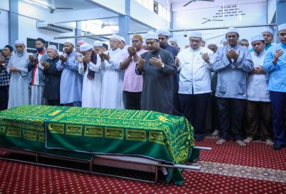 Bekas Senator Muhamad Mustafa meninggal dunia akibat komplikasi jantung ...