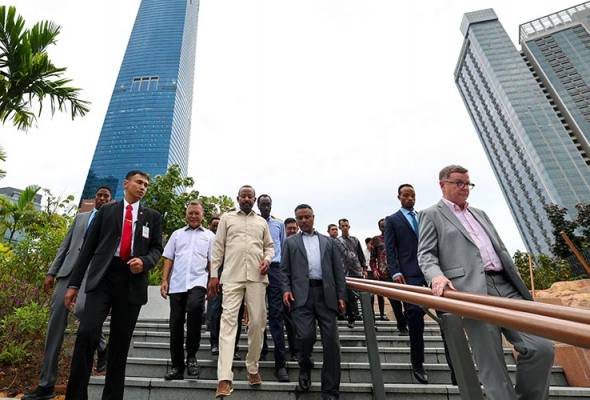 PM Ethiopia lawat Pusat ESG Kuala Lumpur | Astro Awani