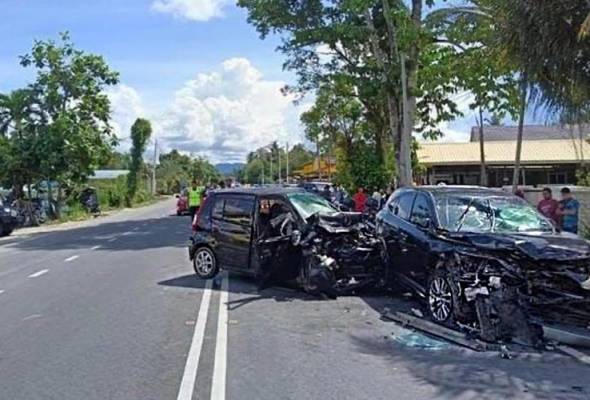 Wanita maut, dua cedera parah kemalangan babitkan tiga kereta | Astro Awani