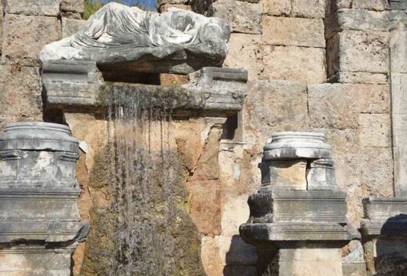 Air pancut purba Kestros di Turkiye berfungsi kembali selepas 1,800 ...