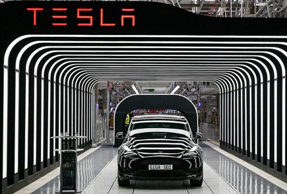 Tesla's Shanghai mega factory to complete construction by end of year ...