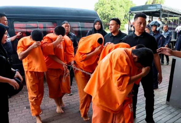 Kes bunuh pelajar vokasional: Mangsa dipaksa mengaku mencuri - Pegawai polis | Astro Awani
