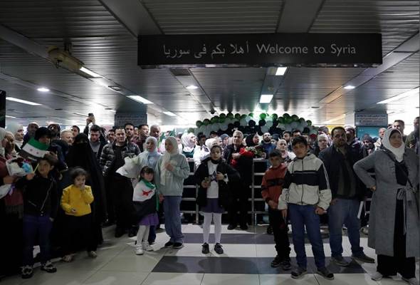 Hampir 200,000 pelarian Syria pulang sejak kejatuhan Assad - PBB ...