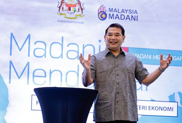 Kerajaan tidak terburu-buru kejar status negara maju - Rafizi | Astro Awani