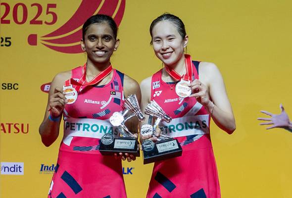 Pearly-Thinaah naib juara Masters Indonesia | Astro Awani